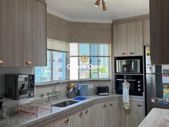 Apartamento à venda no Centro