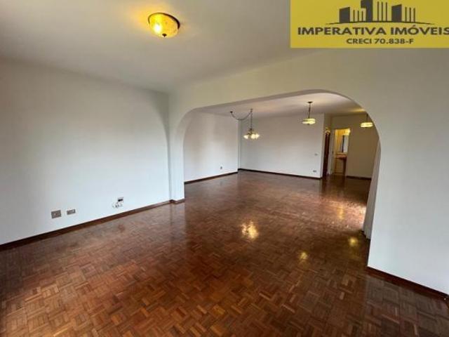 Apartamento à venda no Centro