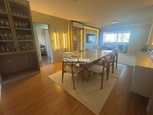 Apartamento à venda no Centro