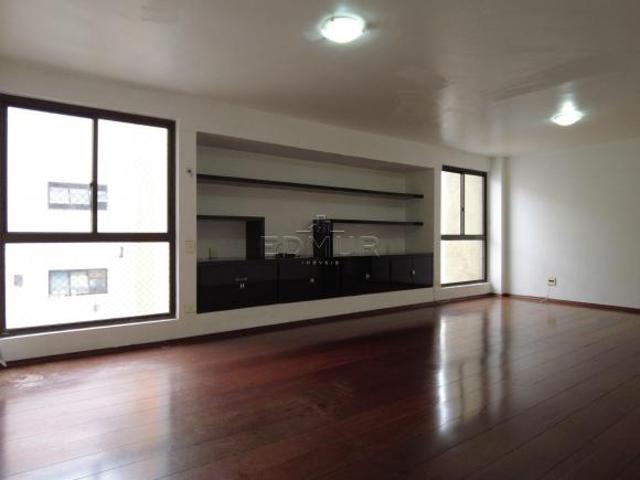 Apartamento à venda no Centro