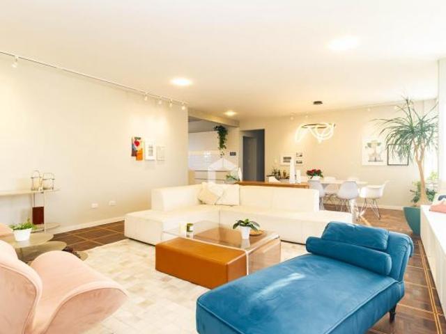 Apartamento à venda no Centro