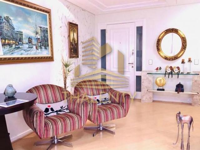 Apartamento à venda no Centro