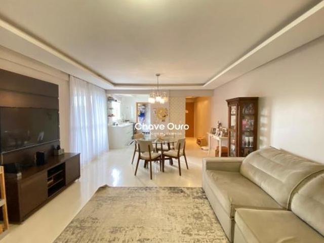 Apartamento à venda no Centro