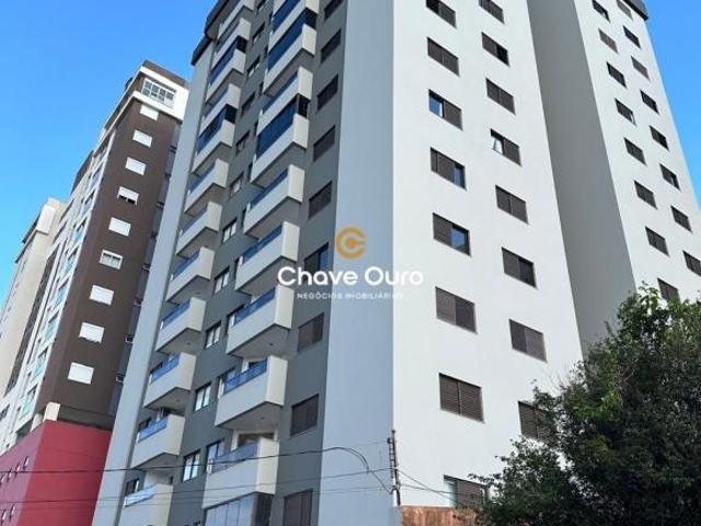 Apartamento à venda no Centro