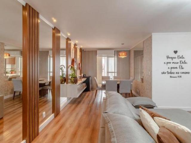 Apartamento à venda no Centro