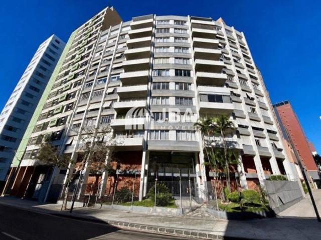 Apartamento à venda no Centro