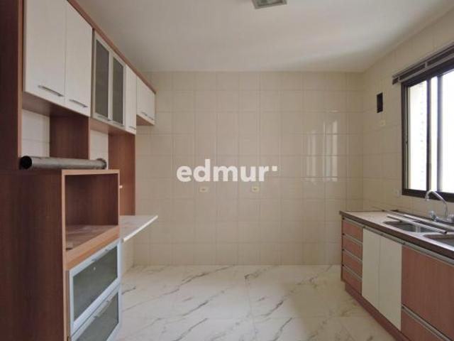 Apartamento à venda no Centro