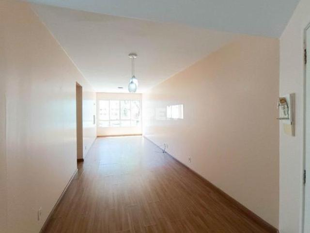 Apartamento à venda no Centro