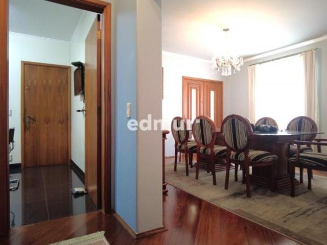 Apartamento à venda no Centro