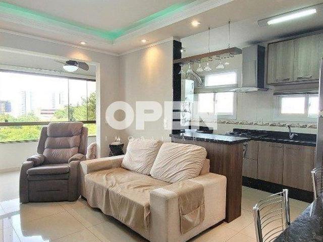 Apartamento à venda no Centro