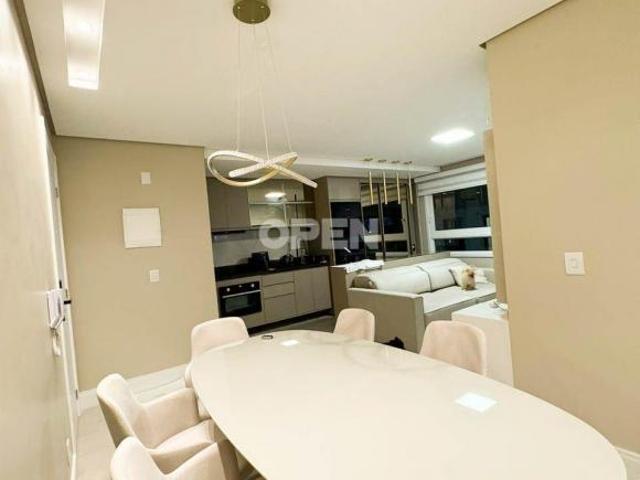 Apartamento à venda no Centro