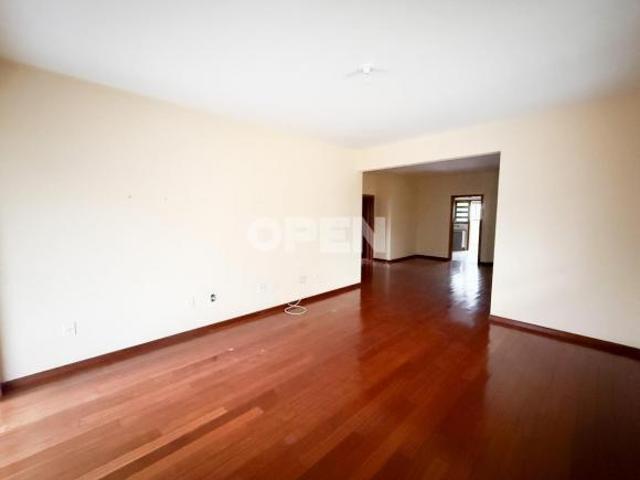 Apartamento à venda no Centro