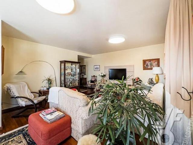 Apartamento à venda no Centro