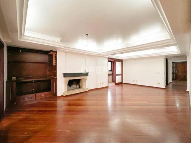 Apartamento à venda no Centro