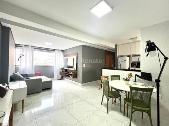 Apartamento à venda no Centro