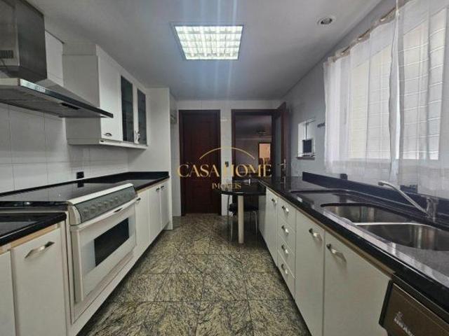 Apartamento à venda no Centro