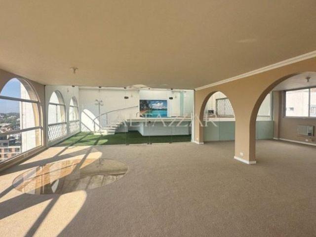 Apartamento à venda no Centro