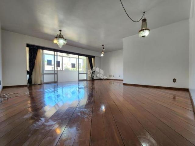 Apartamento a venda no Centro