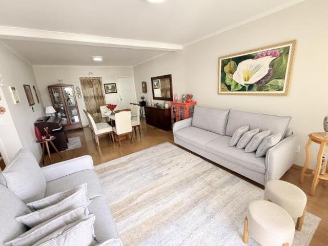 Apartamento à venda no Centro