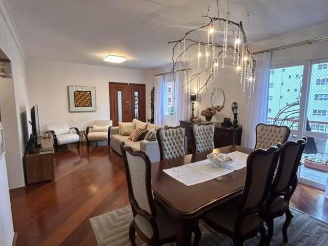 Apartamento à venda no Centro