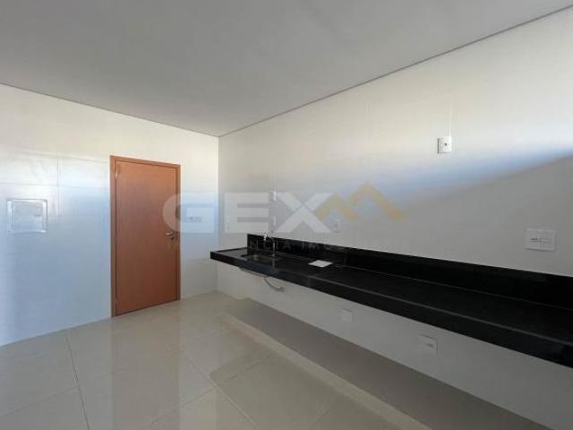 Apartamento à venda no Centro, 3 quartos, 1 suíte e 2 vagas