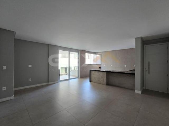 Apartamento à venda no Centro, 3 quartos, 2 suítes e 3 vagas