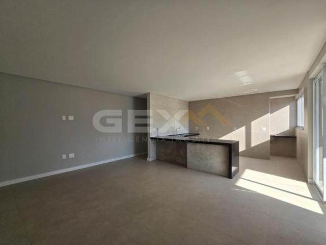 Apartamento à venda no Centro, 3 quartos, 2 suítes e 3 vagas