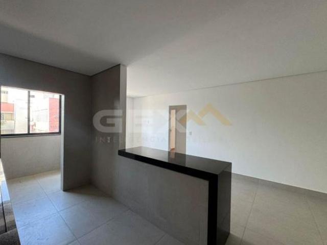 Apartamento à venda no Centro, 3 quartos sendo 1 suíte e 2 vagas