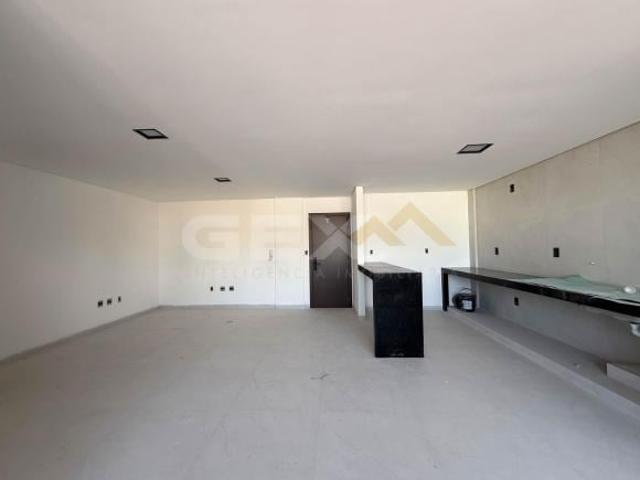 Apartamento à venda no Centro, 3 quartos sendo 1 suíte e 2 vagas