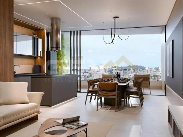 Apartamento à venda no Centro, 3 quartos sendo 1 suíte e 2 vagas