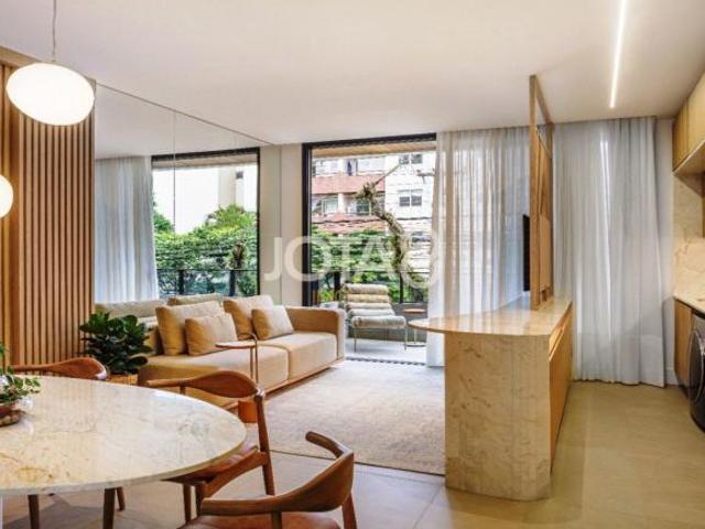 Apartamento à venda no Centro Cívico