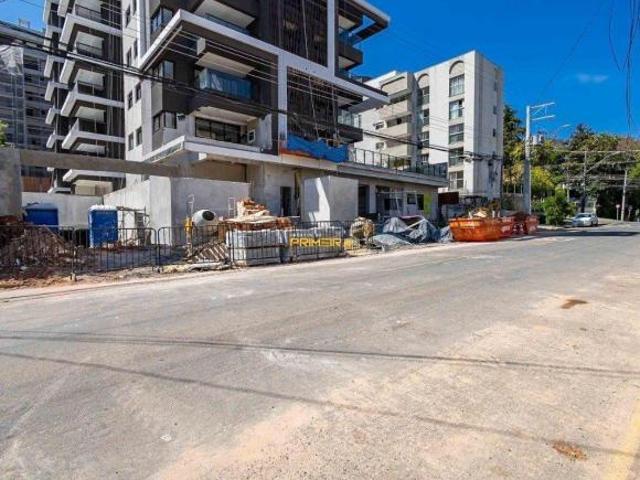 Apartamento à venda no Centro Cívico