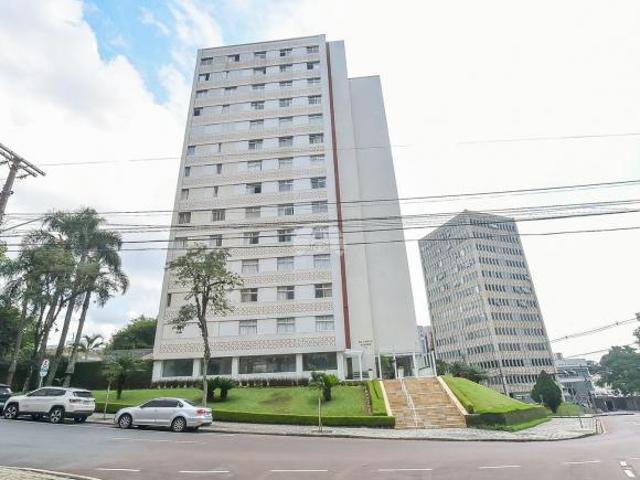Apartamento à venda no Centro Cívico