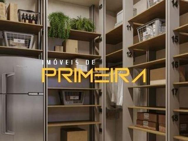 Apartamento à venda no Centro Cívico