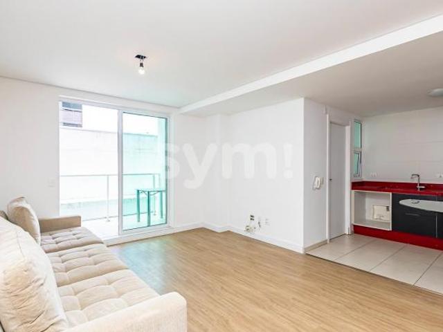 Apartamento à venda no Centro Cívico