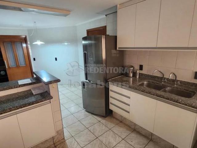 Apartamento à venda no Centro com 4 dormitórios