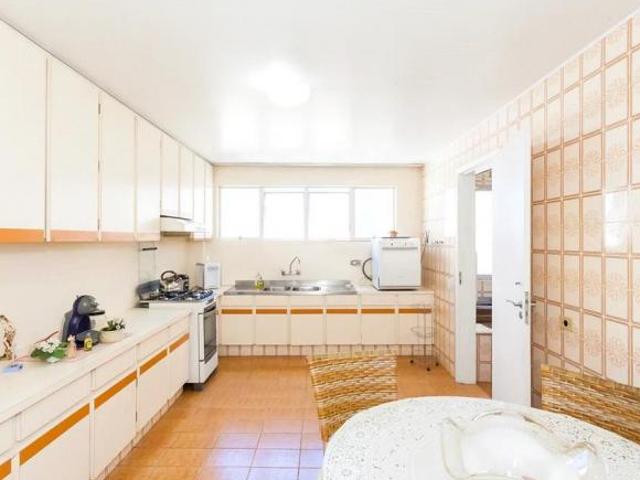 Apartamento à venda no Centro, Curitiba