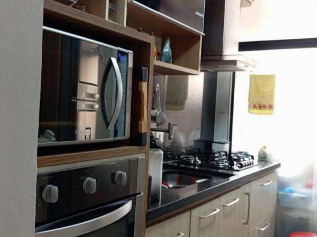 Apartamento à Venda no Centro de Taboão da Serra 2 Dormitórios com Varanda