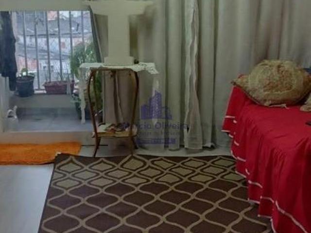 Apartamento à venda no Centro de Taubaté SP: 2 quartos, 1 suíte, 2 salas, 2 banheiros, 1 vaga de gar