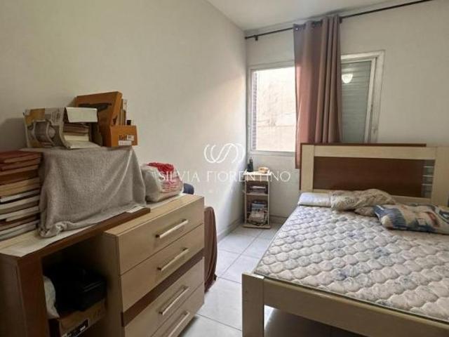 Apartamento à venda no Centro de Ubatuba SP: 1 quarto, 1 sala, 1 banheiro, 1 vaga de garagem 42,00
