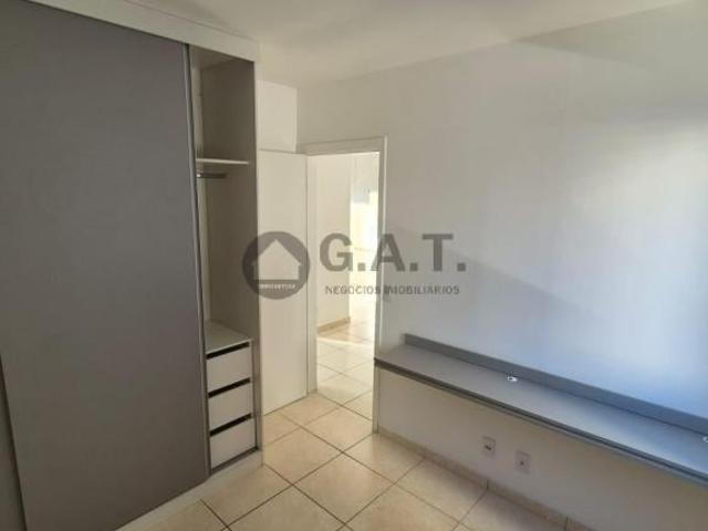 Apartamento à venda no Centro de Votorantim SP: 2 quartos, 1 sala, 1 banheiro, 1 vaga de garagem, 42