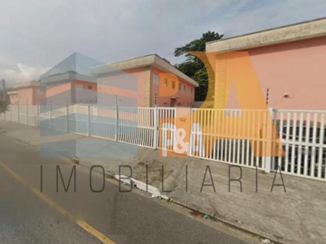 Apartamento à venda no Centro de Bertioga SP: 2 quartos, 1 sala, 1 banheiro, 1 vaga de garagem com 4