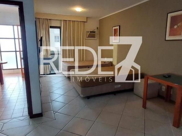 Apartamento à venda no Centro de Campinas SP: 1 quarto, 1 sala, 1 banheiro, 1 vaga de garagem, 40m²