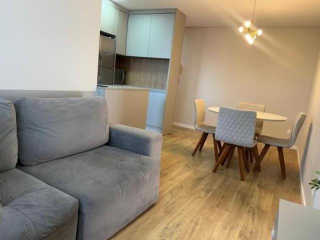Apartamento à venda no Centro de Campo Largo com 2 quartos, sacada com churrasqueira