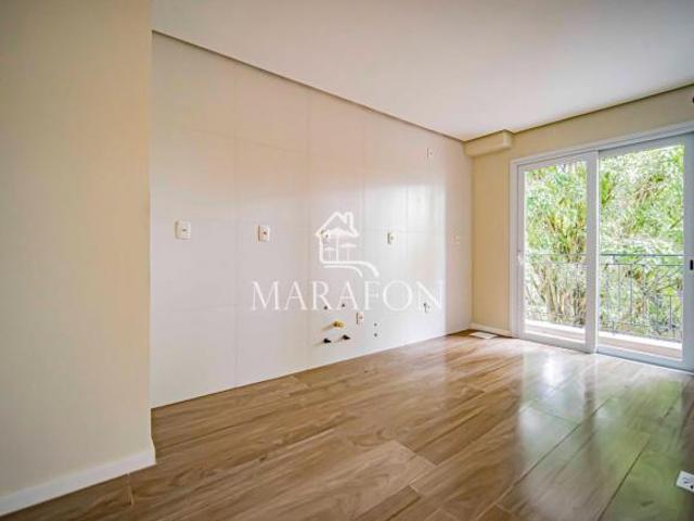 APARTAMENTO À VENDA NO CENTRO DE CANELA COM UMA SUÍTE