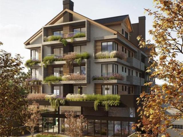 APARTAMENTO À VENDA NO CENTRO DE CANELA/RS COM 2 SUÍTES