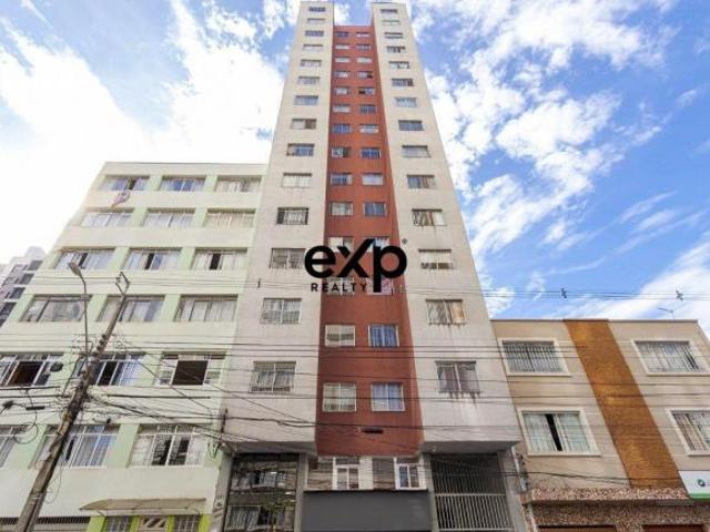 Apartamento à venda no Centro de Curitiba
