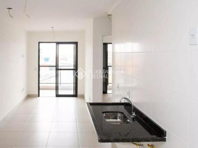 Apartamento a venda no centro de Diadema, 42m², 02 quartos com sacada
