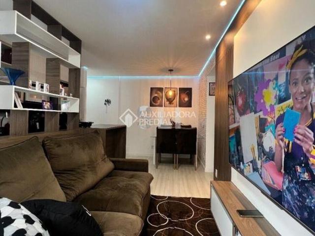 Apartamento a venda no centro de Diadema, 56m², 02 quartos com suíte e sacada