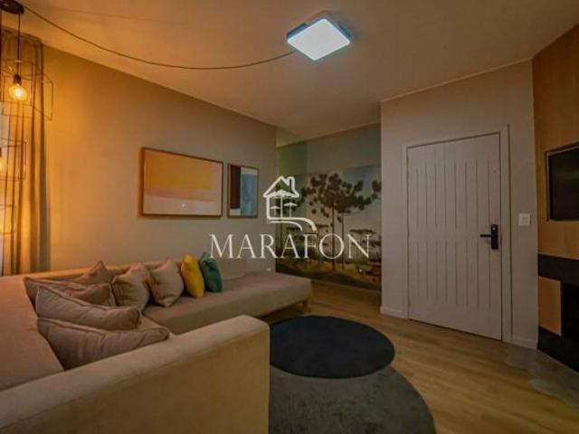 APARTAMENTO À VENDA NO CENTRO DE GRAMADO COM 2 DORMITÓRIOS!